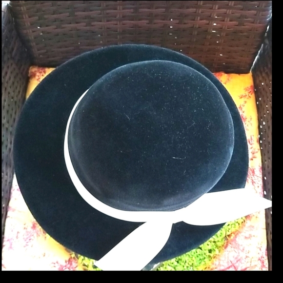 Vintage | Accessories | 6s Mr John Famous Hatmaker Classic Wool Bowler ...
